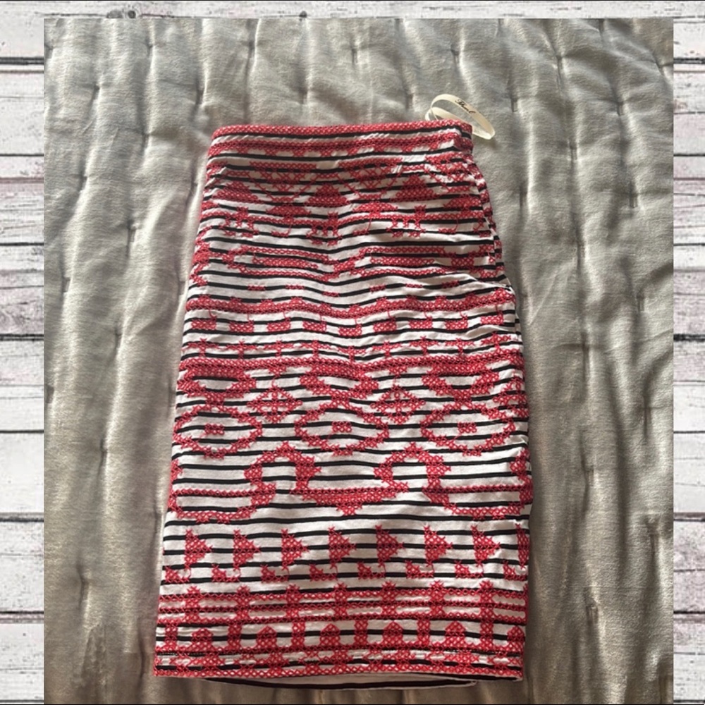 Thml Red /White / Black Tribal Pattern Boutique Penci… - Gem